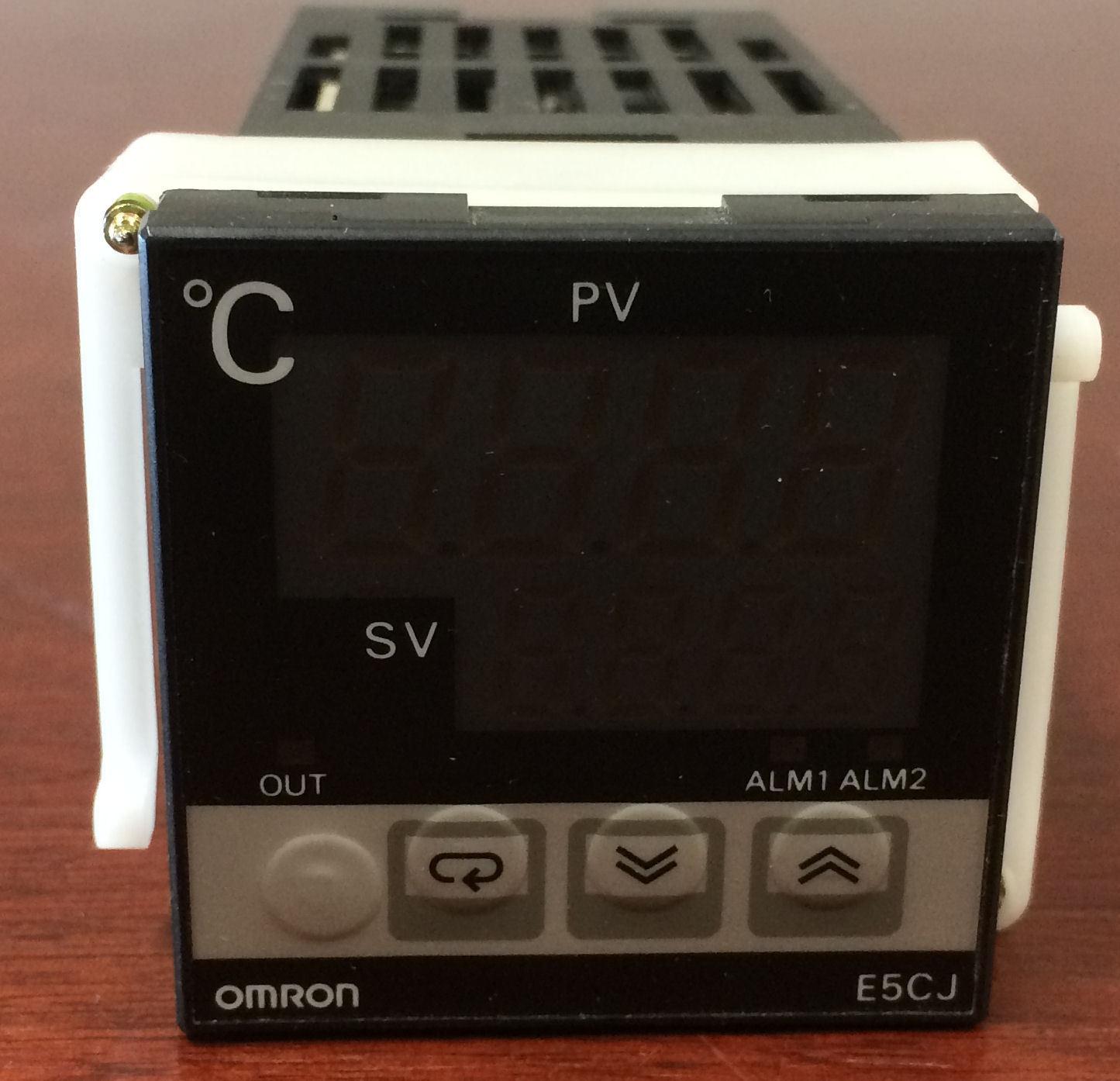 Omron E5CJ-Q2 Temperature Controller | Lazada PH