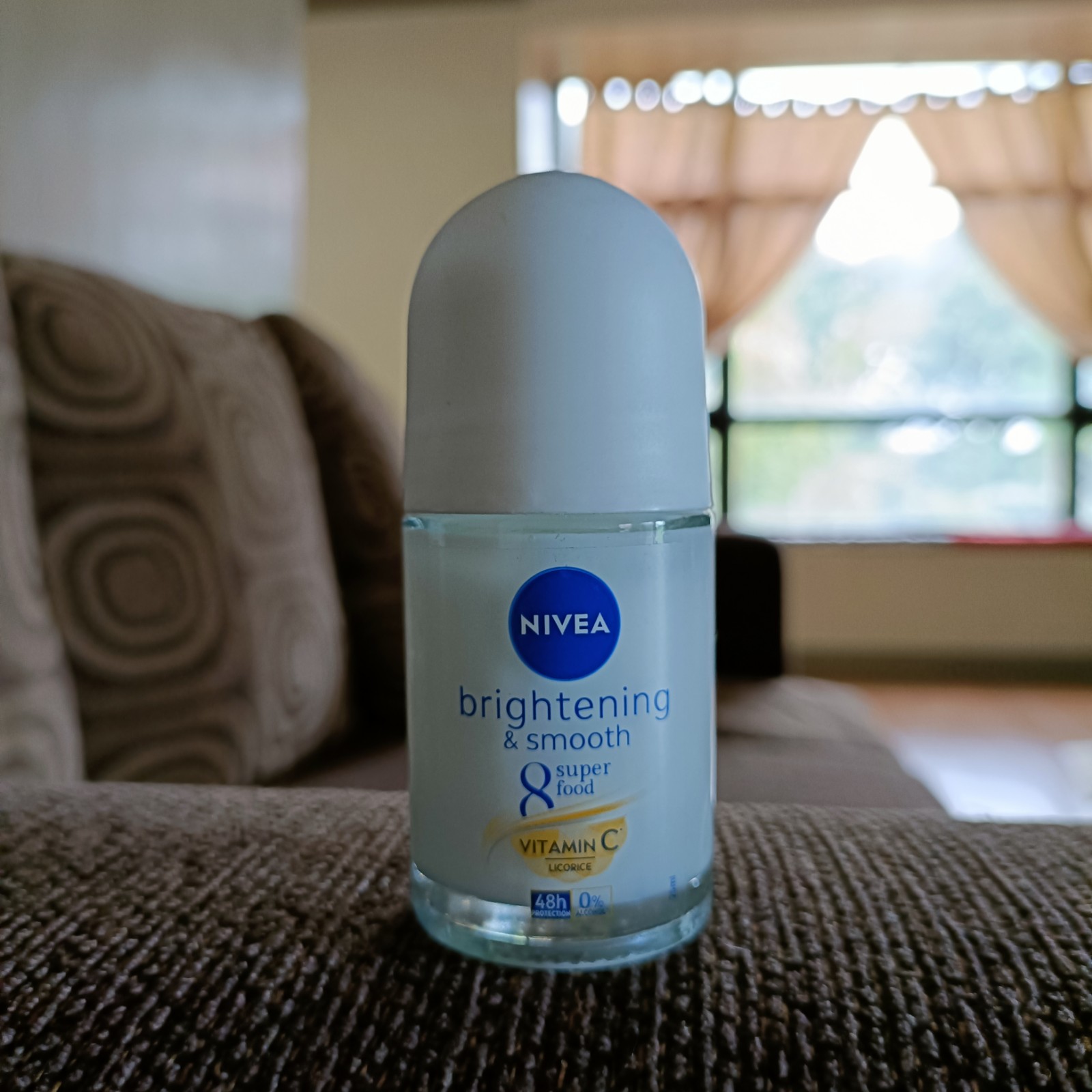 NIVEA Brightening & Smooth 8 Super Food Roll-On Deodorant 25ml | Lazada PH