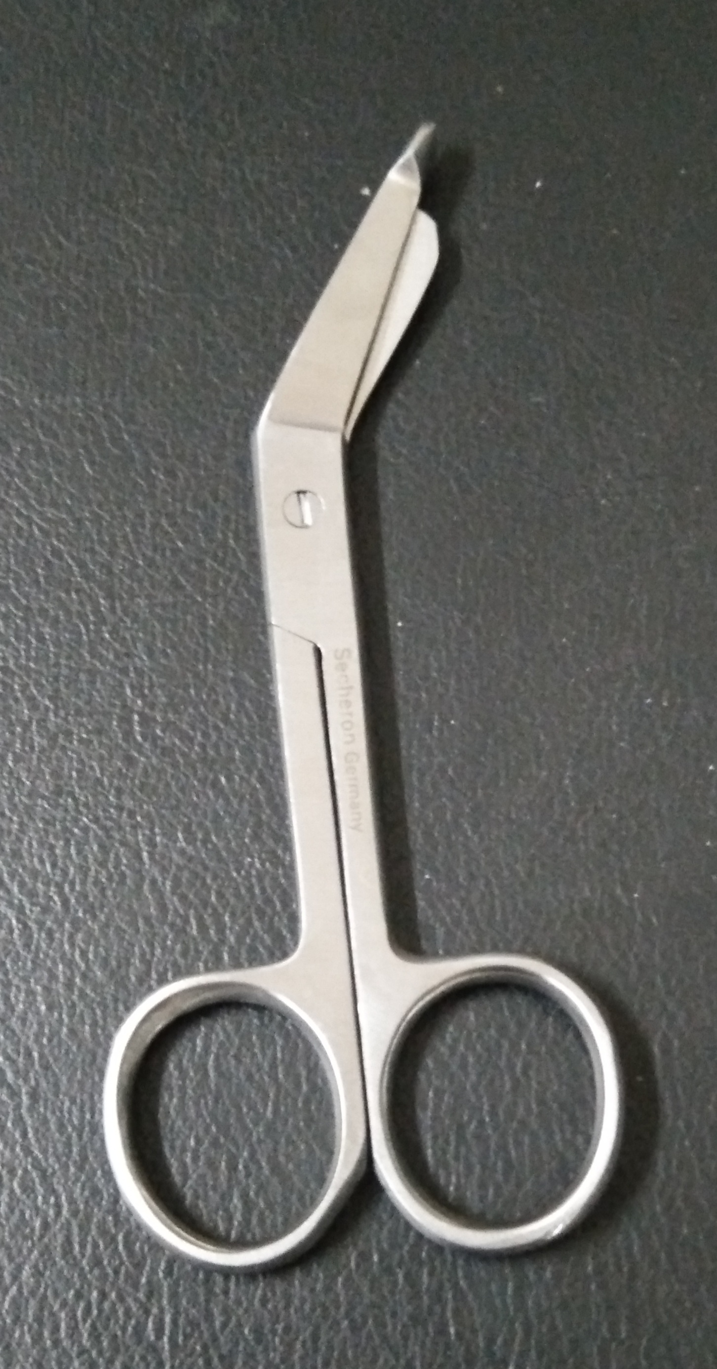 BANDAGE SCISSOR 5.5 | Lazada PH