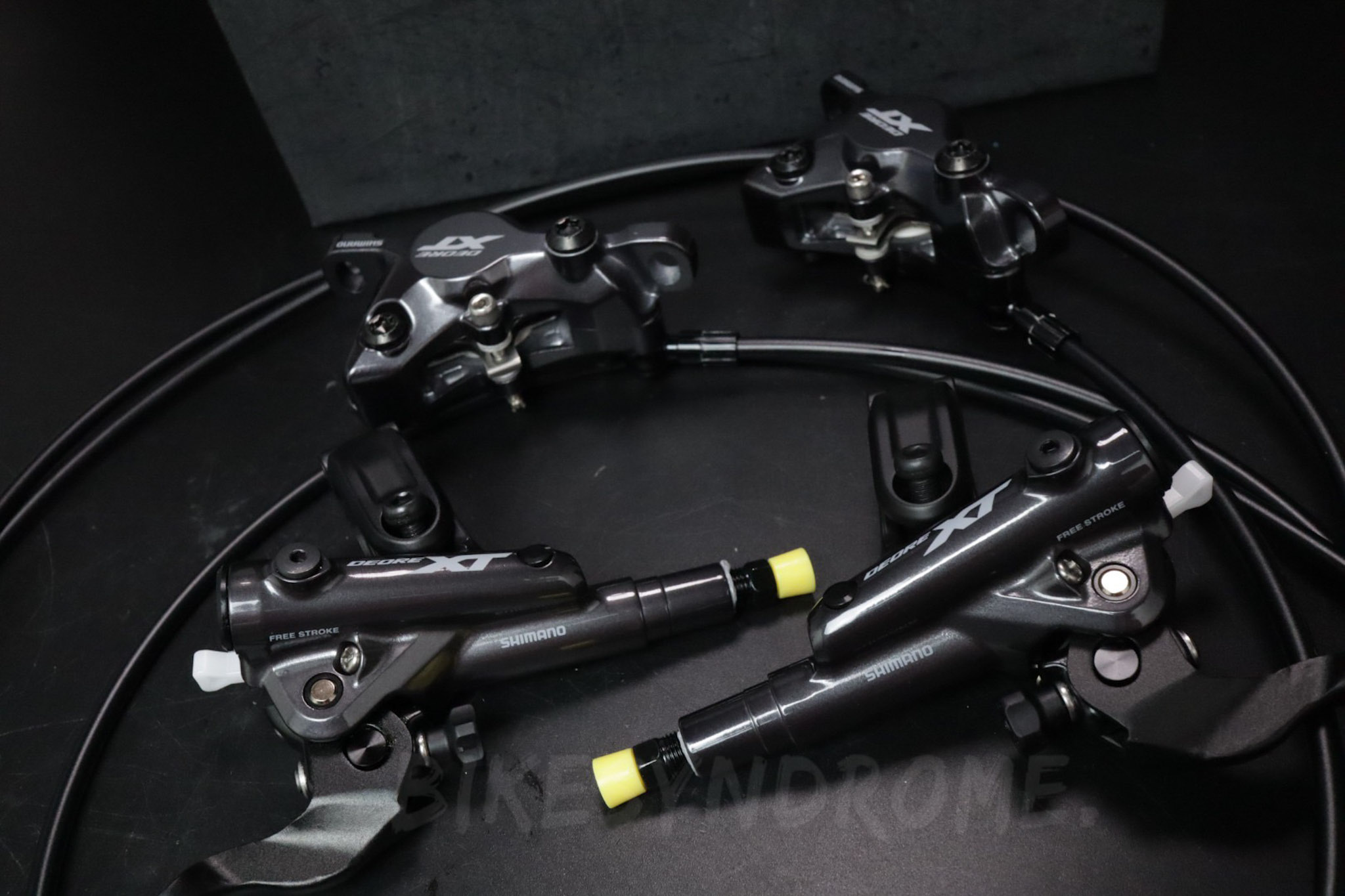 Shimano Deore XT BR-M8100 L/R Hydraulic Disc Brake 2-Piston Caliper ...