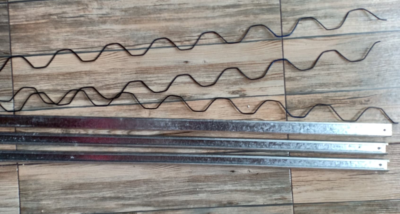 Wiggle wire and Channel lock - (16pcs - 98cm channel lock & 8pcs 1.94m ...