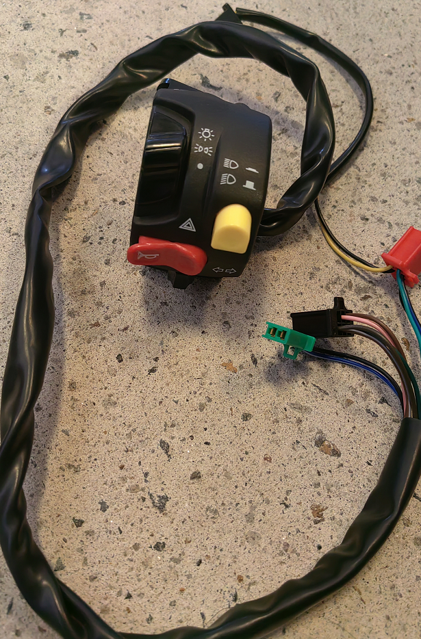 DOMINO UNIVERSAL SWITCH 10A | Lazada PH