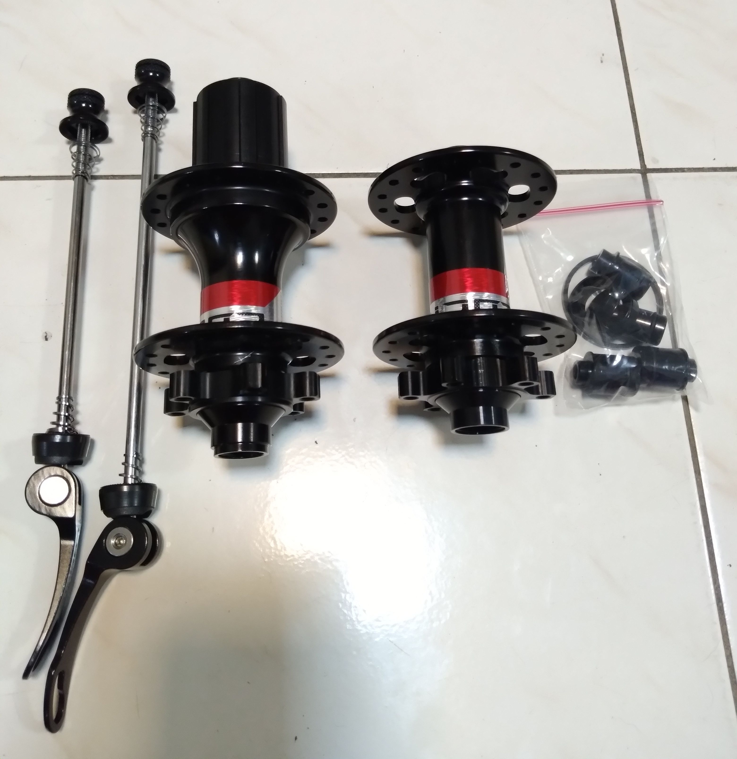 LDCNC (DC-3.0N) Hubs 32 Holes, Bolt Type rotor, Convertible Thru Axle ...