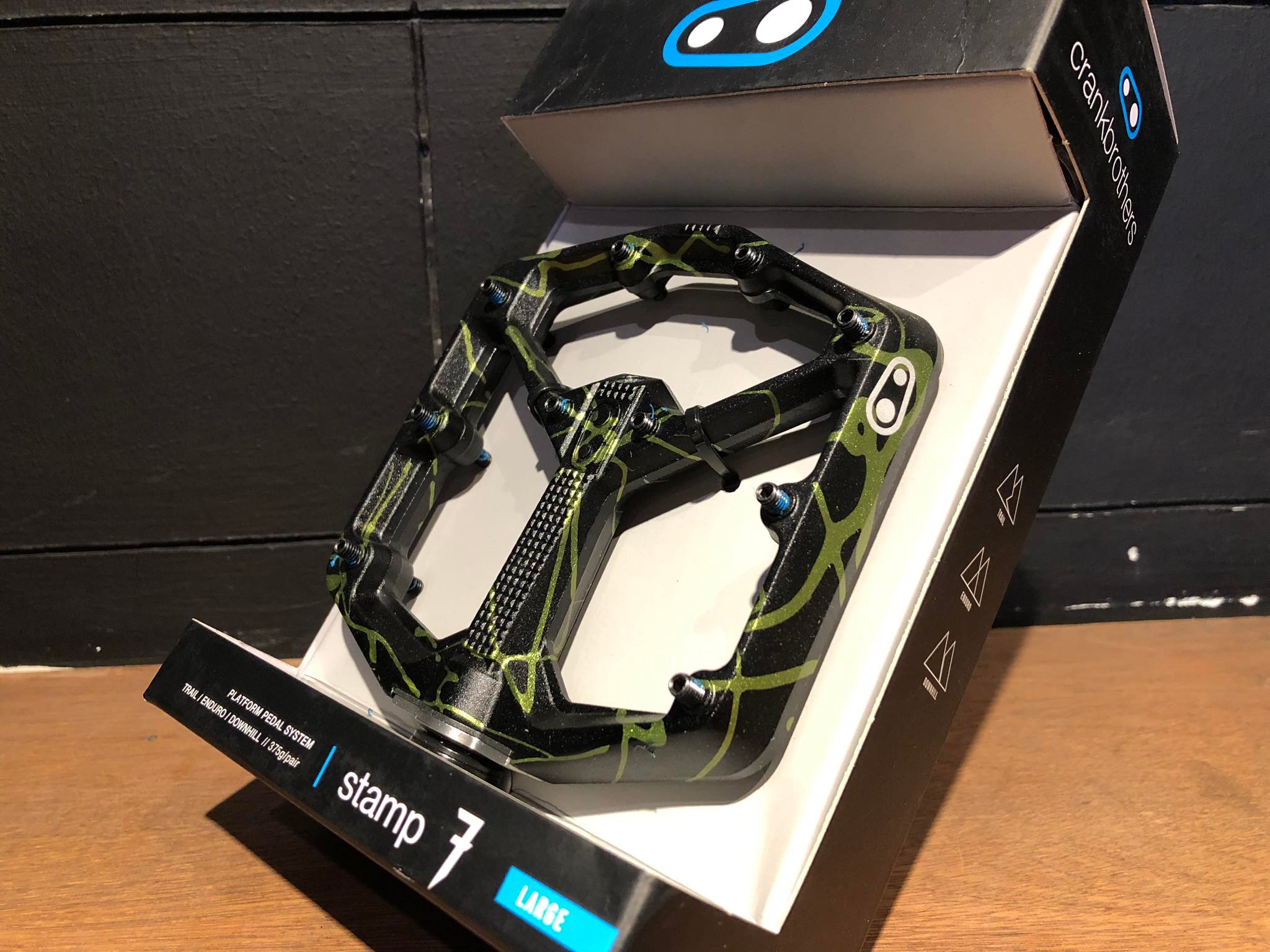 Crankbrothers Stamp 7 Splatter Paint Lime Green Large Flat Pedal (100% ...