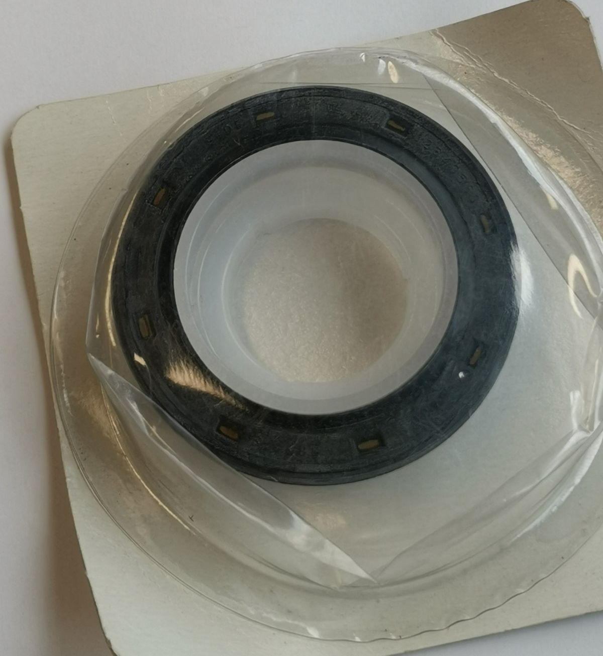 GM Camshaft Oil Seal - INTAKE - for Chevrlolet Trailblazer 2012-2020 ...