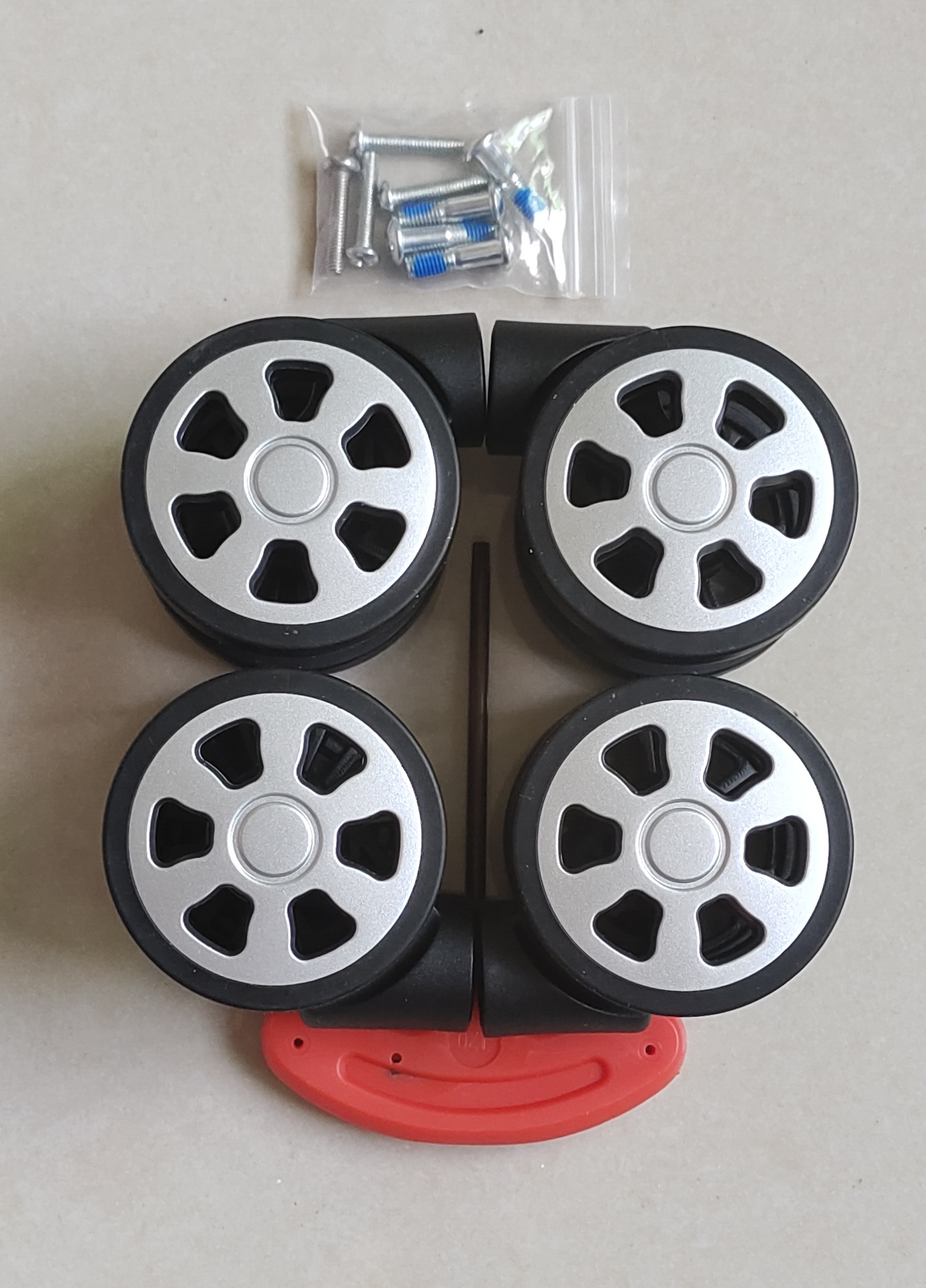 Suitable for Rimowa wheel trolley box, luggage compartment, wheel ...