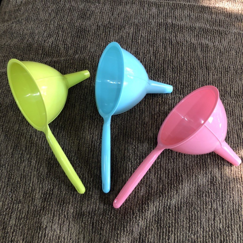 - [x] Funnel Multicolor With Handle Imbudo | Lazada PH