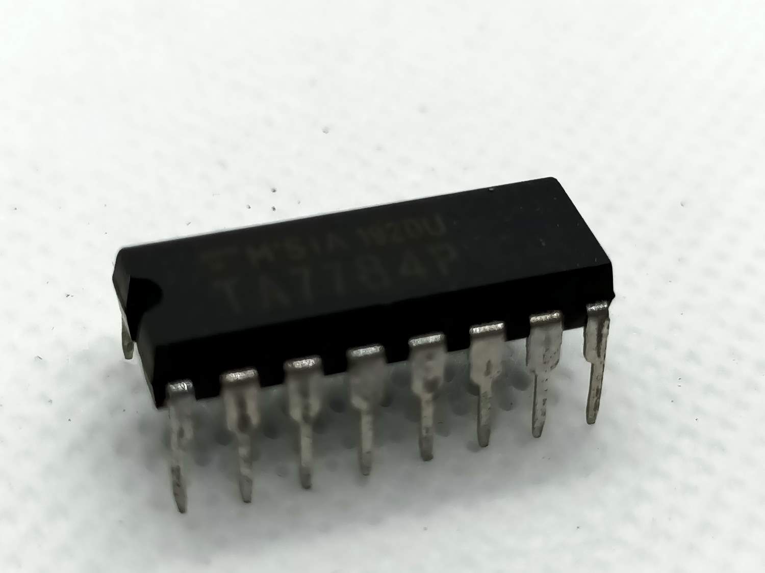 1PCS TA7784P DIP-16 pin IC chip Toshiba OR 1PCS TA7640AP TA7640 DIP-16 ...