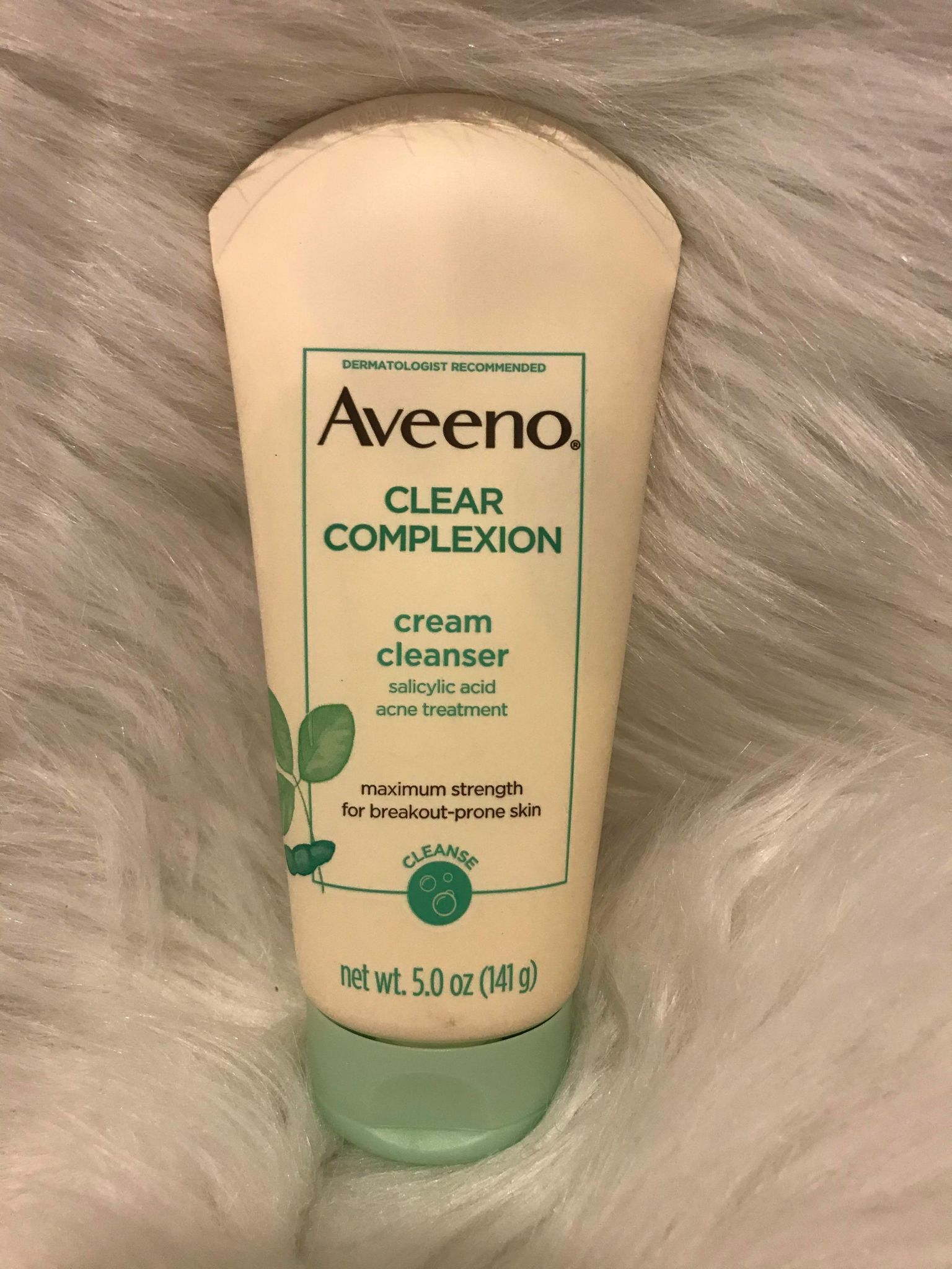 Aveeno Clear Complexion Cream Salicylic Acid, for Oily Skin, Oil-Free ...