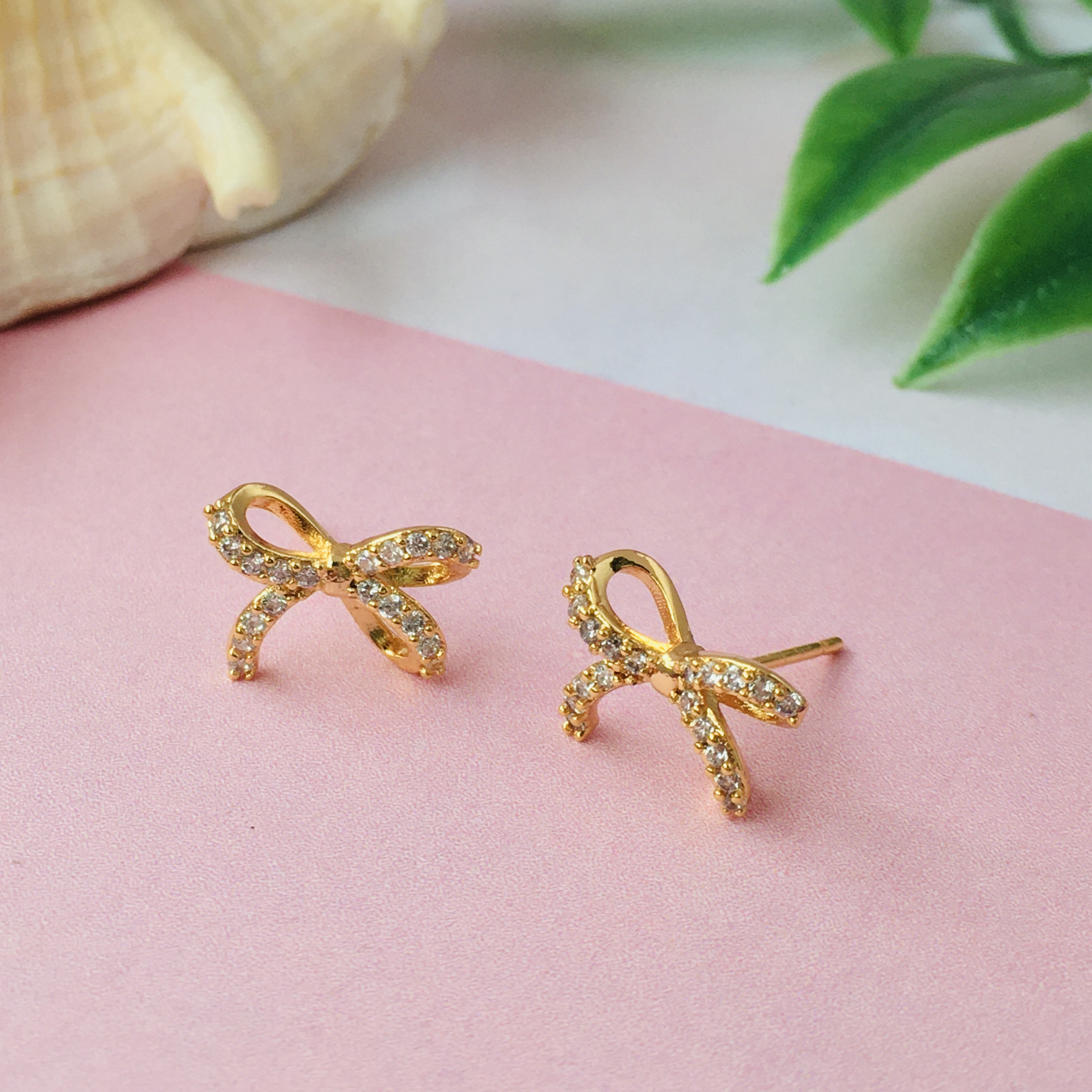 Crown Jewelry 24k Gold-Plated Ribbon Design Earrings ZGE23 | Lazada PH