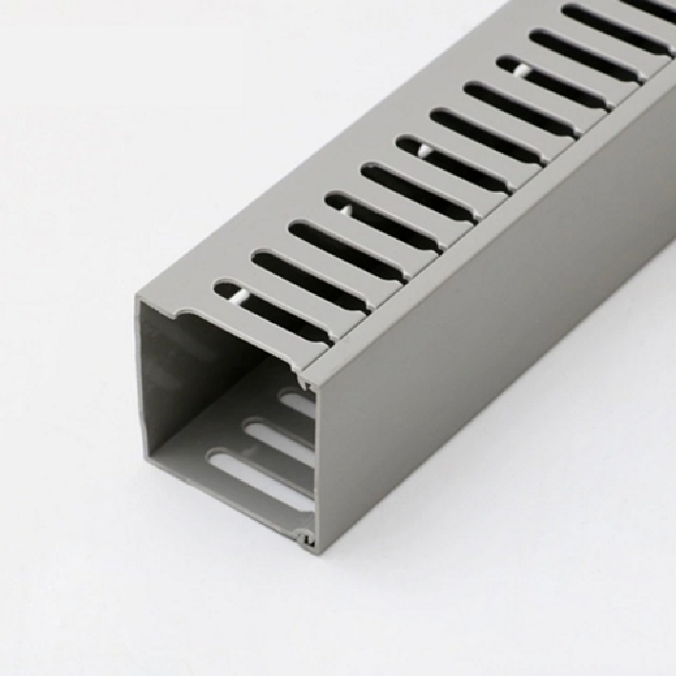 PVC Cable Tray/Duct Slotted 1.0 Meter Length 30 x 30mm/50 x 50mm/80 x ...