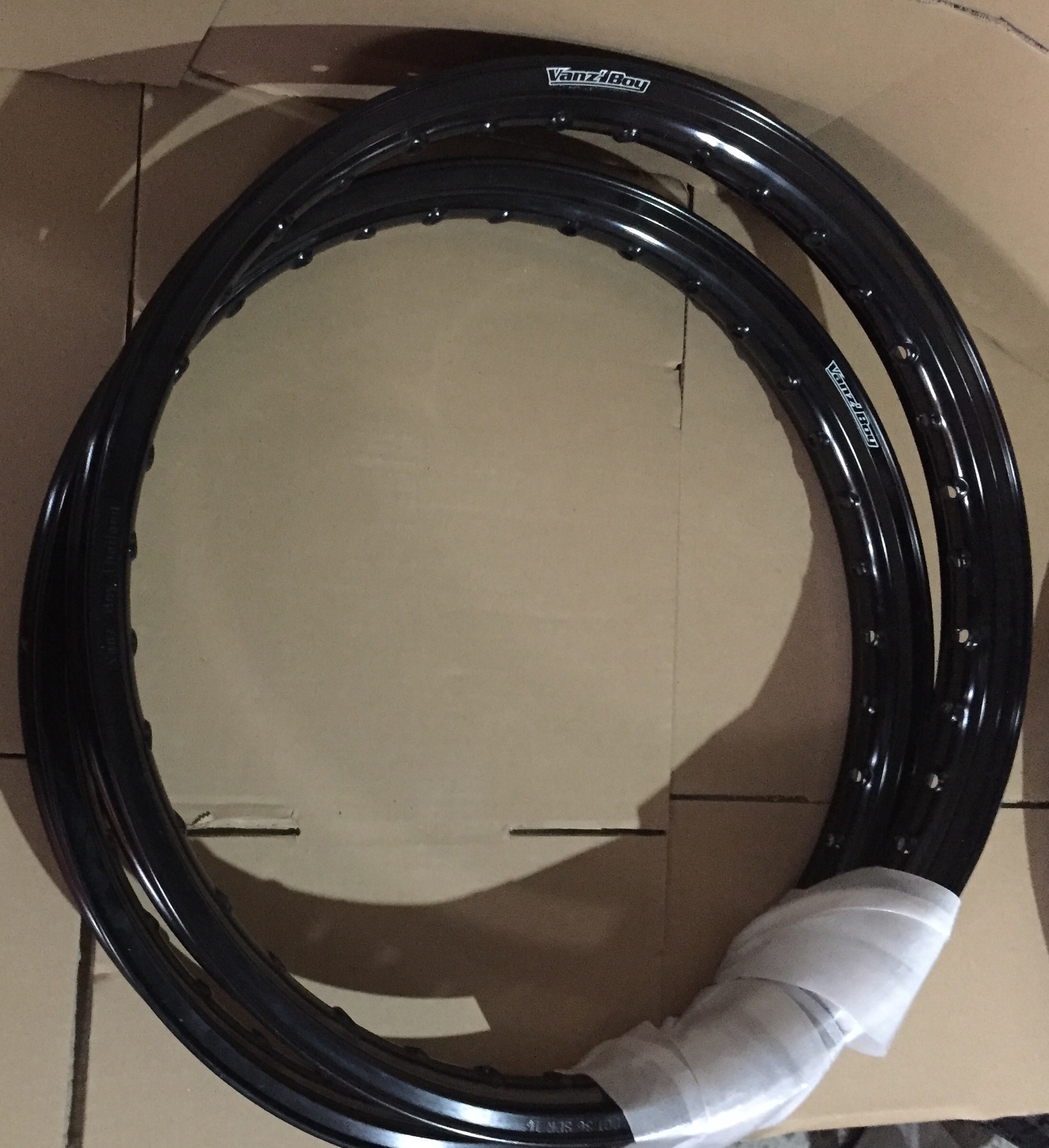 VANZBOY RIM(1.2/1.4)BY 17 | Lazada PH