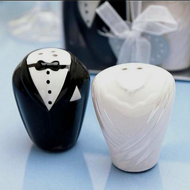 1 set shakers Ceramic Bride and Groom Salt and Pepper Shaker Unique ...