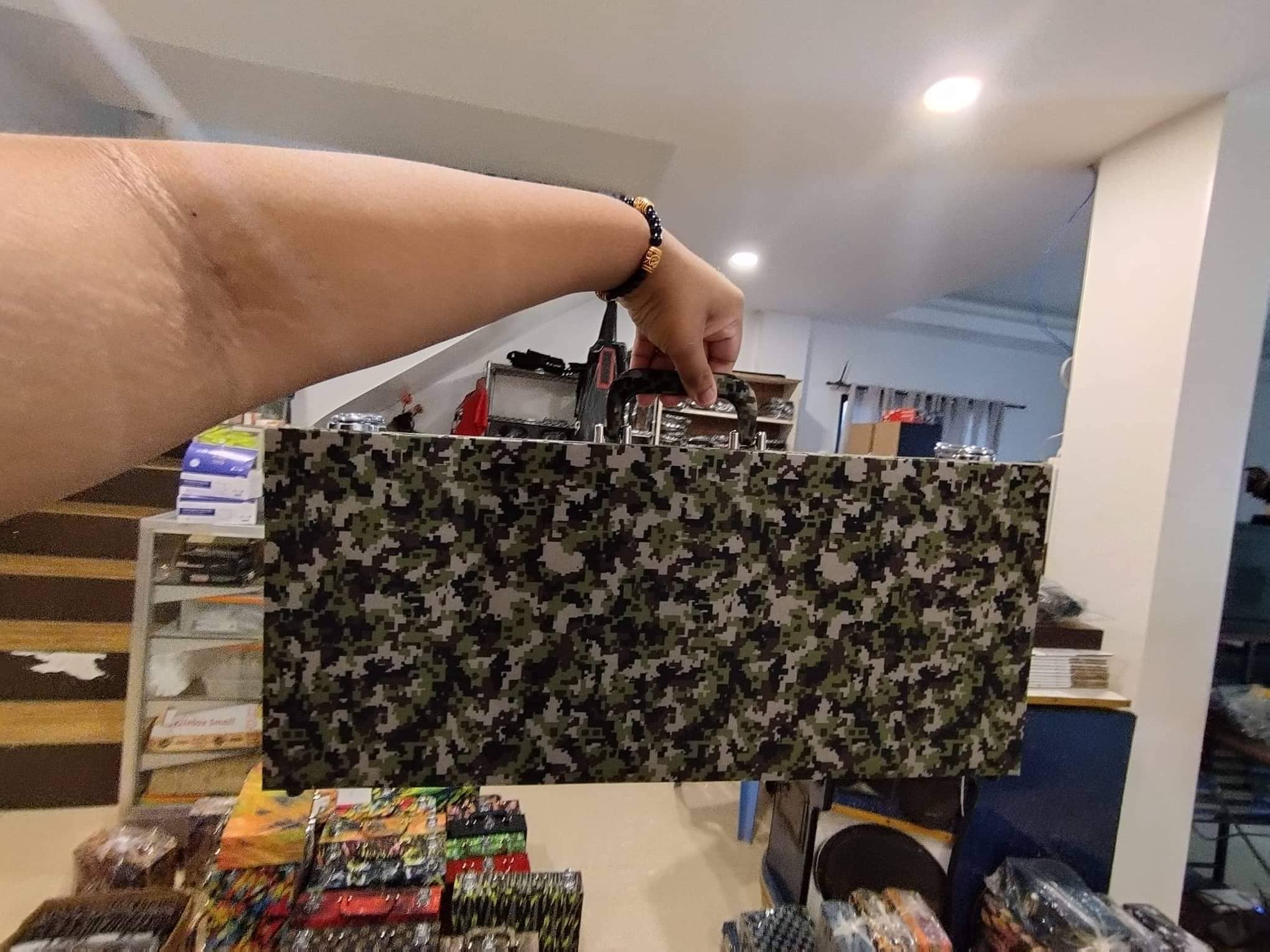 TARI CASE HARD BOX 100 CAPACITY WITH FIBER GLASS | Lazada PH