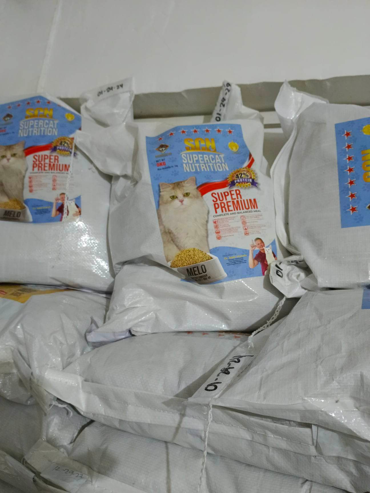 SUPERCAT NUTRITION (SCN) ORIGINAL SUPER PREMIUM 42% PROTEIN 5KG by Doc ...