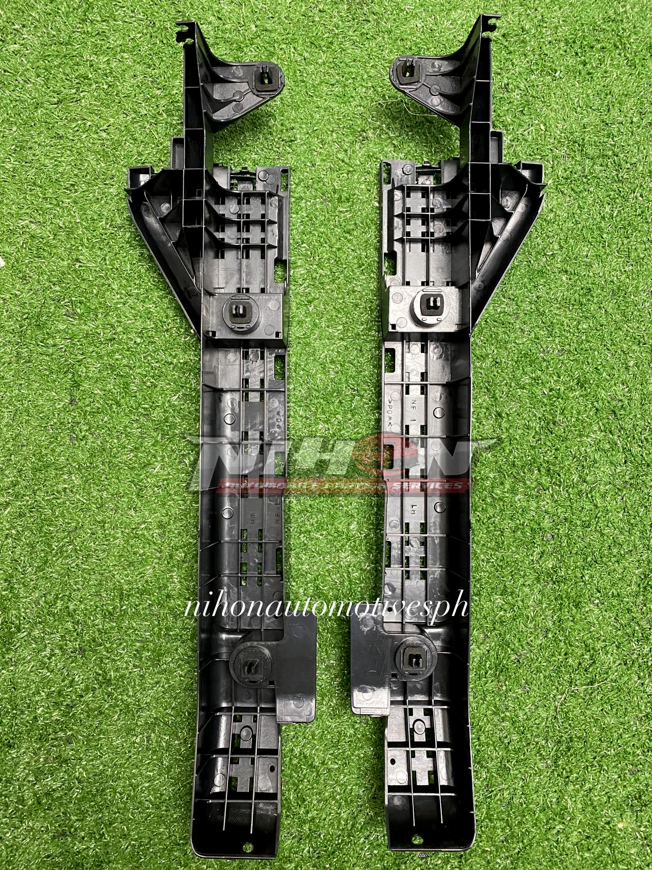 Front Bumper Bracket/ Retainer Toyota Hiace 2019-2022 TOURER, GL ...