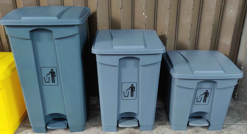 Large Outdoor Trash Can with Foot Pedal, 30L 45L 60L Plastic ...