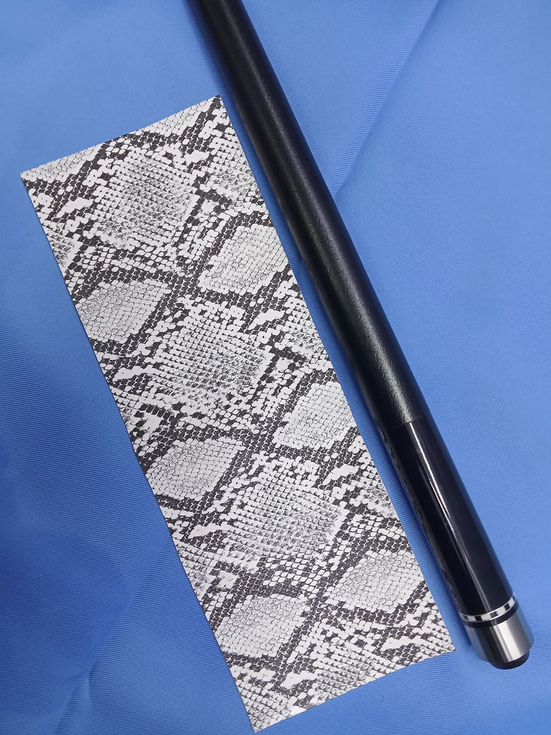 LEATHERETTE WRAP SNAKE SKIN (WHITE) /PANLAGAY SA TAKO NG BILYARAN/BILLIARD ACCESSORIES/COD ...