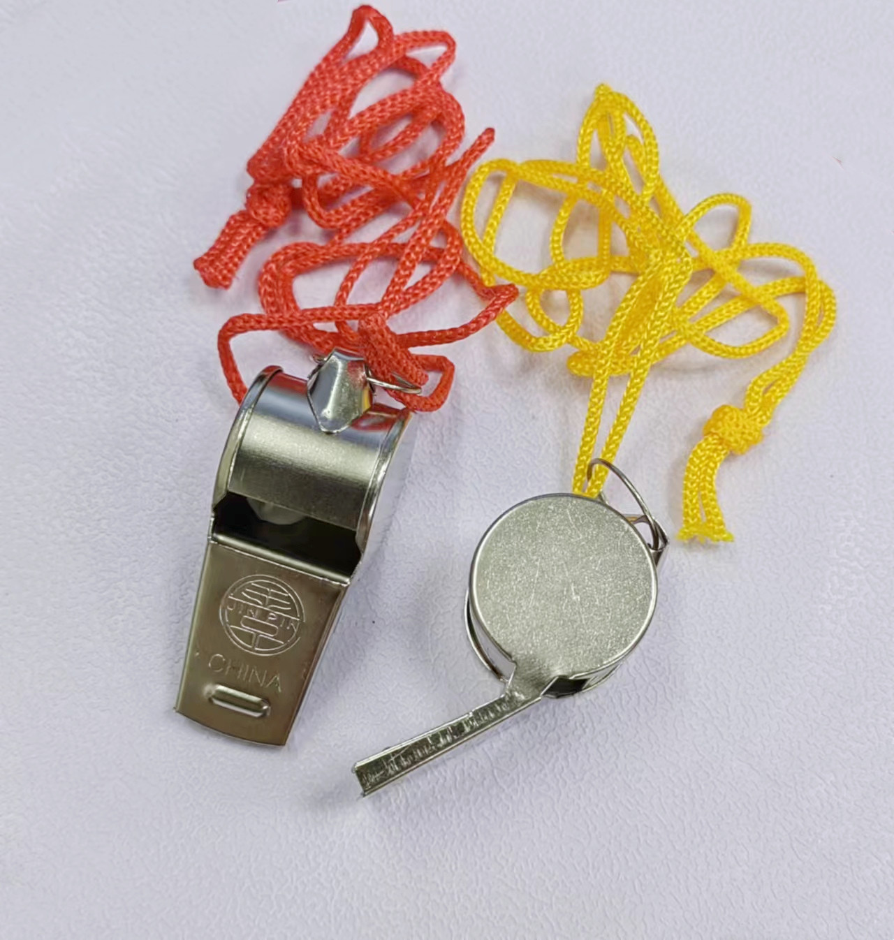 1pcs Tin Metal Whistle Metal Safety Whistle Emergency Police Whistle ...