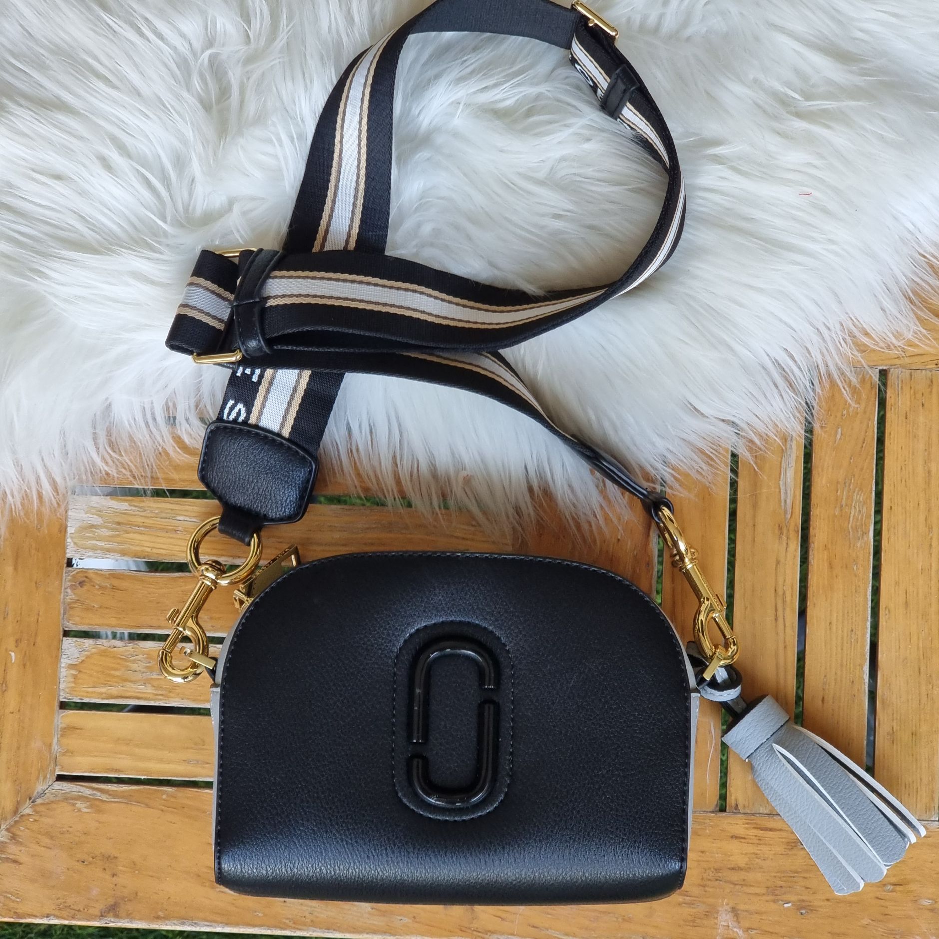 Guaranteed Original Shutter Crossbody Bag Double J Soft Leather w/ Logo ...