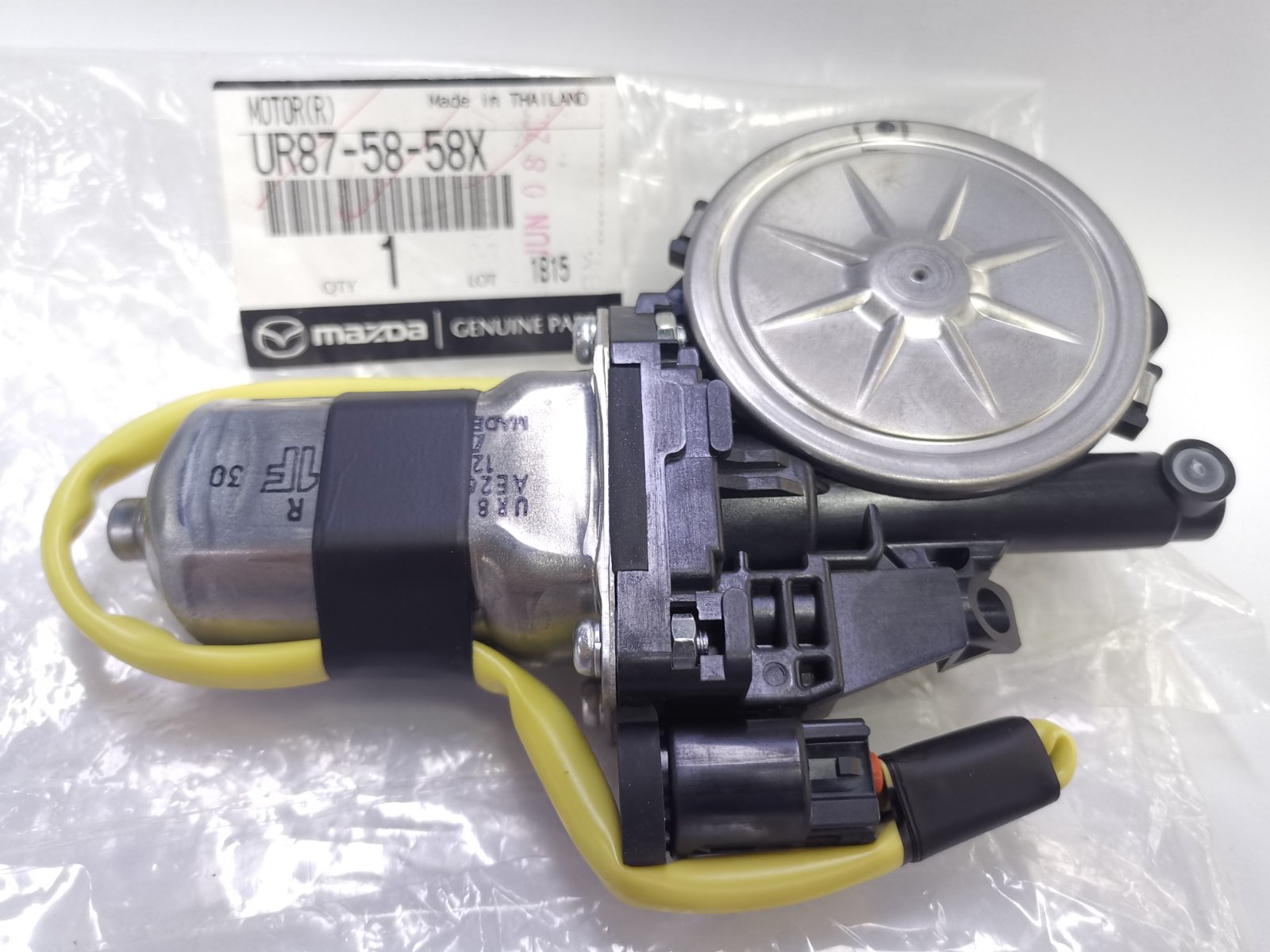Mazda Power Window Motor -FRONT RIGHT- for Ford Everest 2007-2014 ...