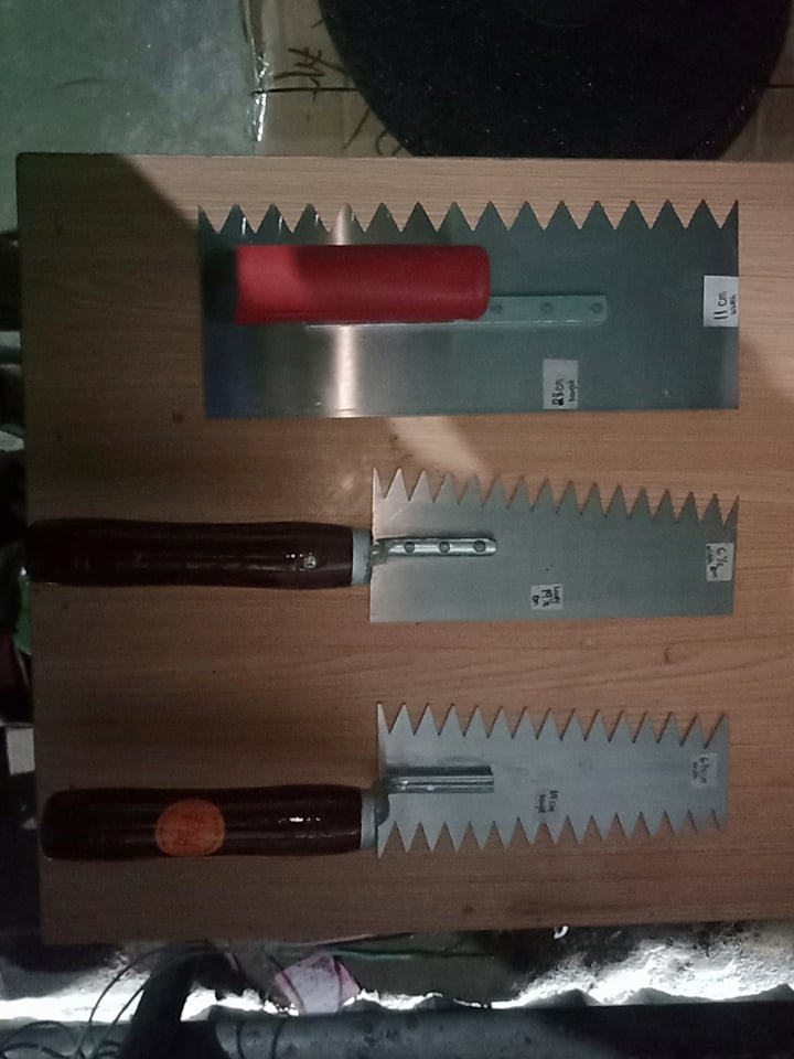 Rodela with tooth Rubber Handle Plastering Concrete Finishing Trowel ...