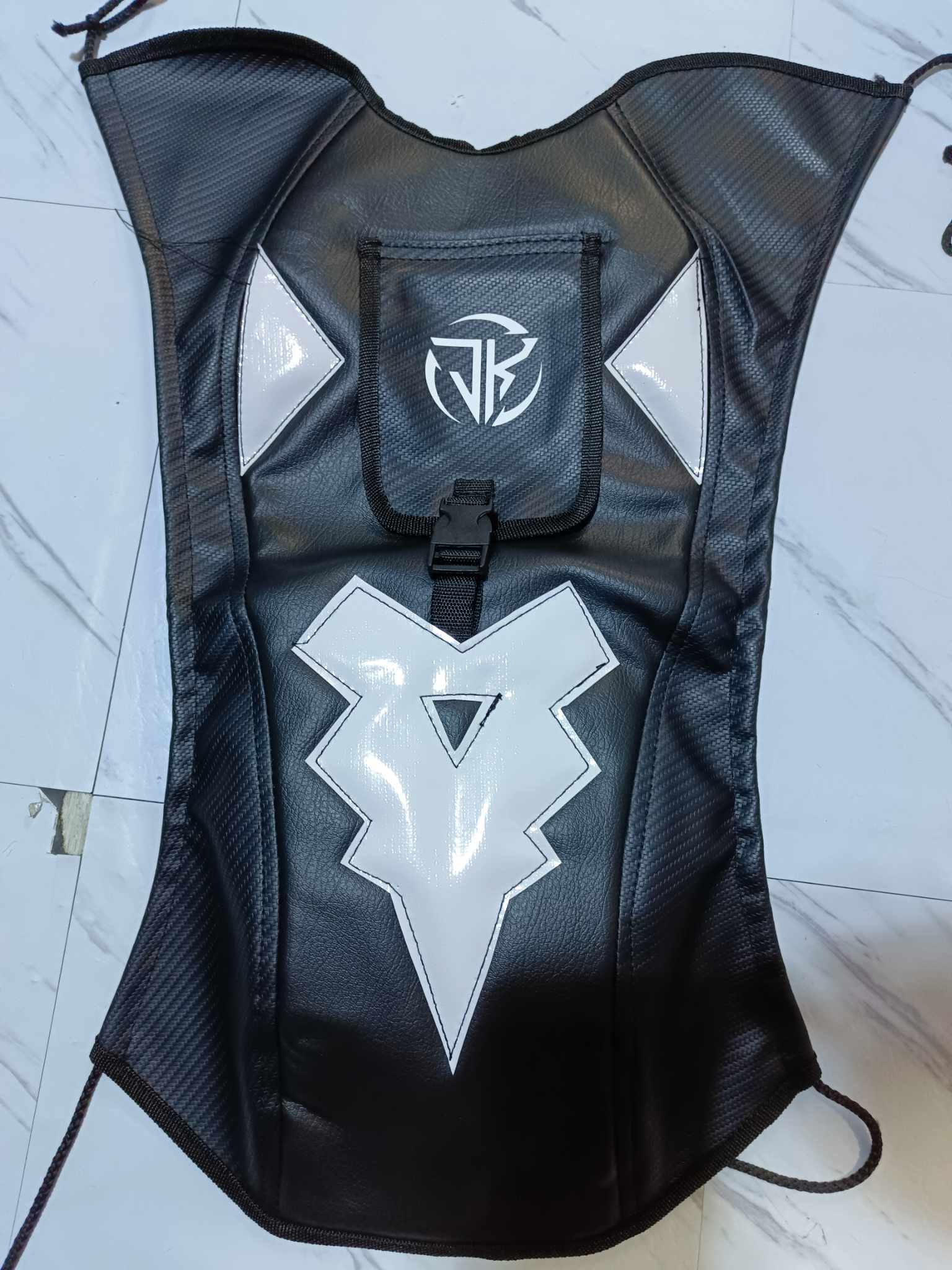MOTORCYCLE TANK COVER HIGH QUALITY WATERPROOF UNIVERSAL TYPE | Lazada PH