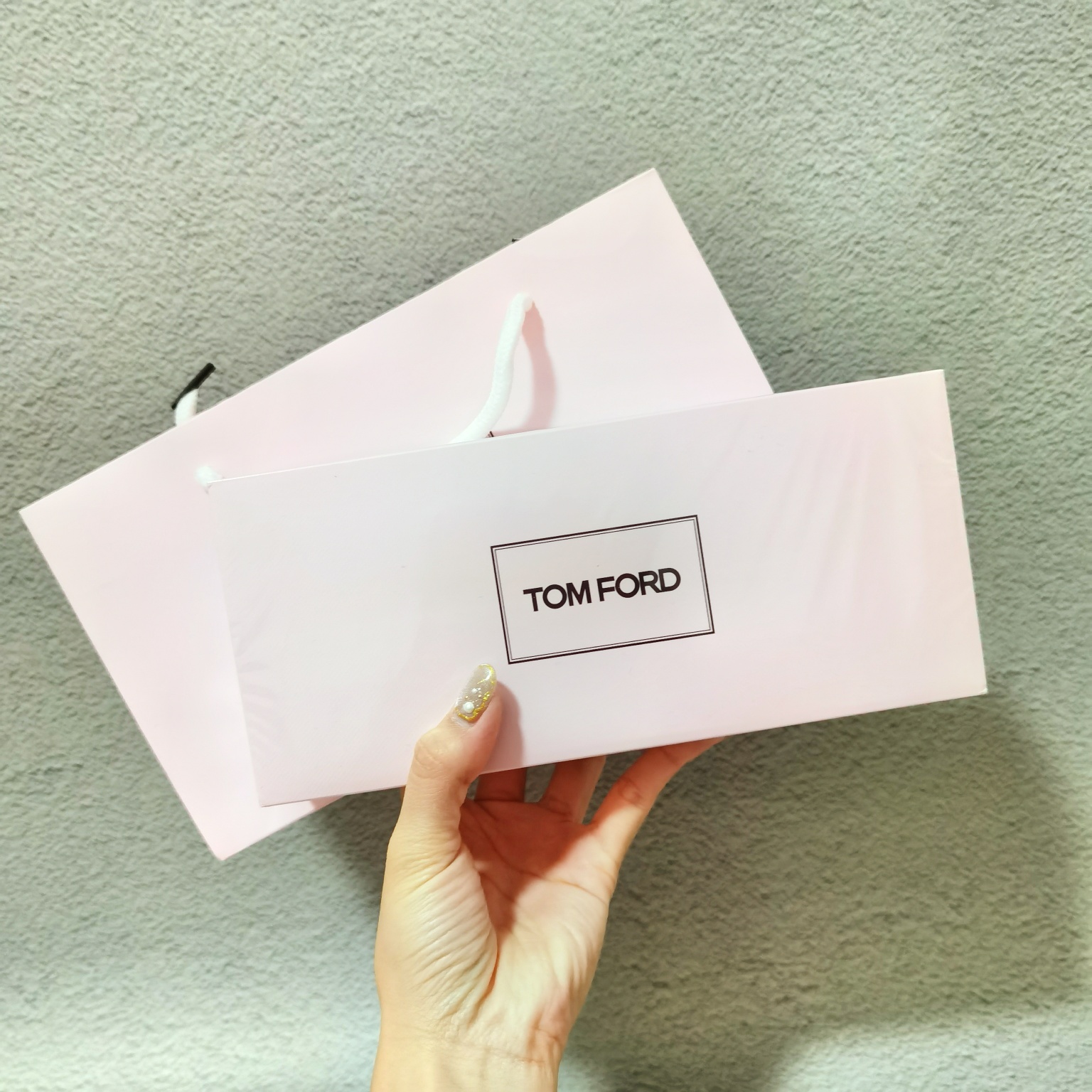 F Perfume Sample Set of 4. The compact contains 4 scents ‣ Sunshine ...