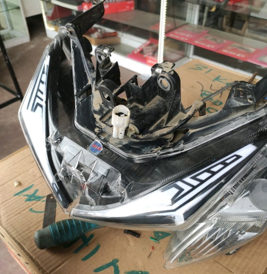 AEROX 155 V1 Narita and AEROX V2 Headlight Lens (Genuine Indonesia ...