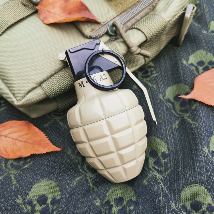 M26 All-metal Queen Fever Military Collection Tactical Grenade Model ...