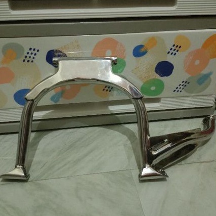 YAMAHA Nmax v2 center only (V2)STAINLESS CENTER STAND ONLY | Lazada PH