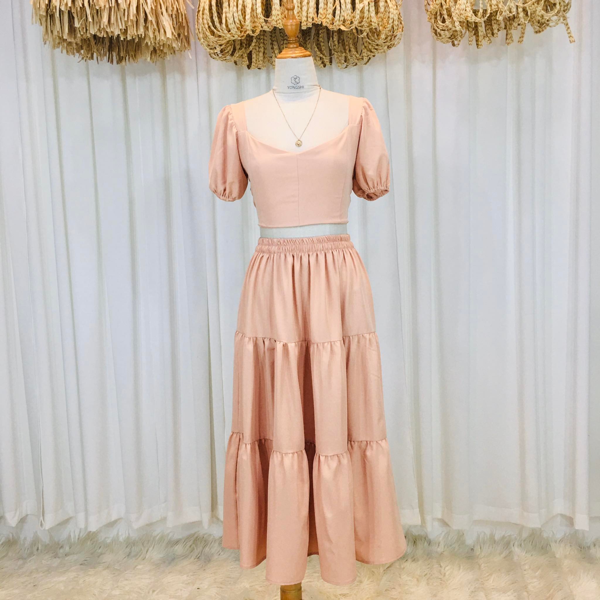 Fashionable,summer,comfy,trendy,elegant,attractive,stylish Semi-formal ...