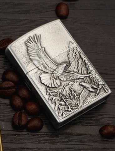 Aesthetic Stylish Refillable Golden Lighter/Adjustable Classic Flame ...