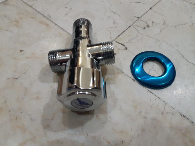 Two way angle valve 2 way angle valve heavy duty brass double valve ...