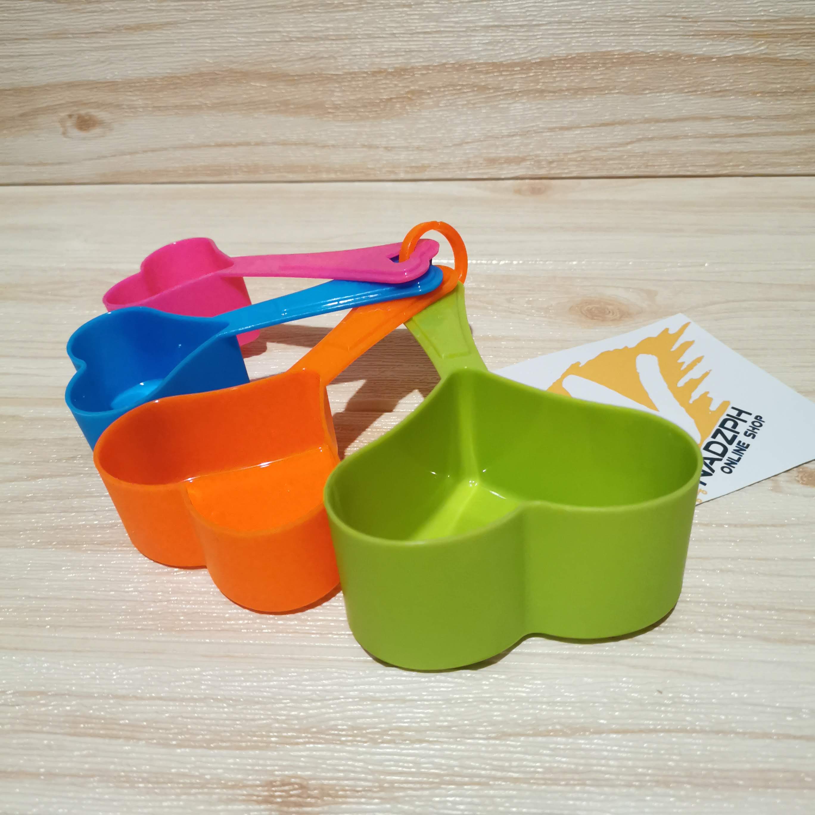 Kitchen Essentials - Colorful 4 Layer Heart Shape Measuring Cups ...