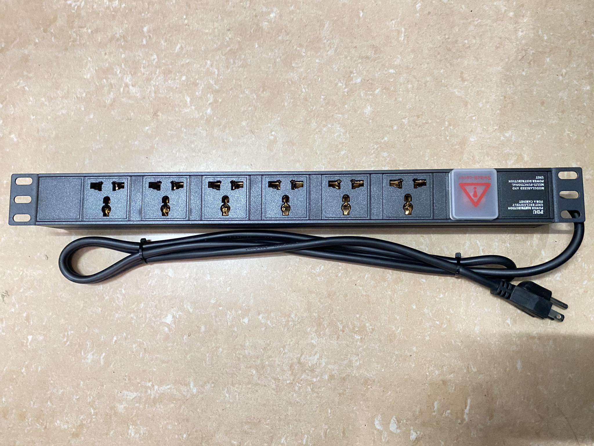 6 Slots Universal ALLOY Rack Mount PDU Power Distribution Unit Power Distributing Unit for Data ...