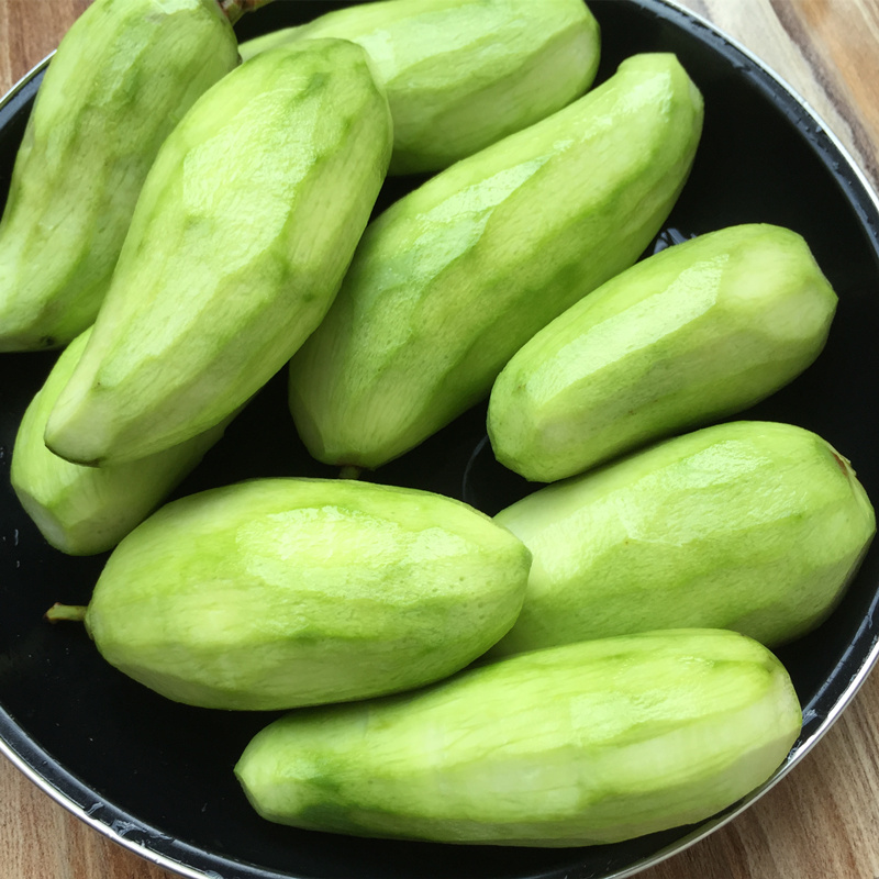 Raw Sour Mango Whole Box of Fresh Fruit Green Mango Sour and Crisp Four ...