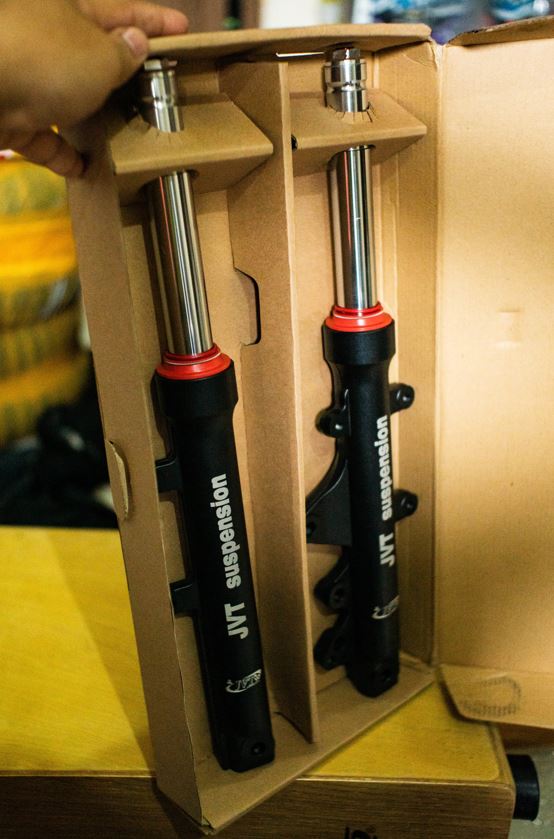 JVT 27MM FRONT SHOCK SILVER WITH PRELOAD FOR AEROX V1 AND V2 | Lazada PH