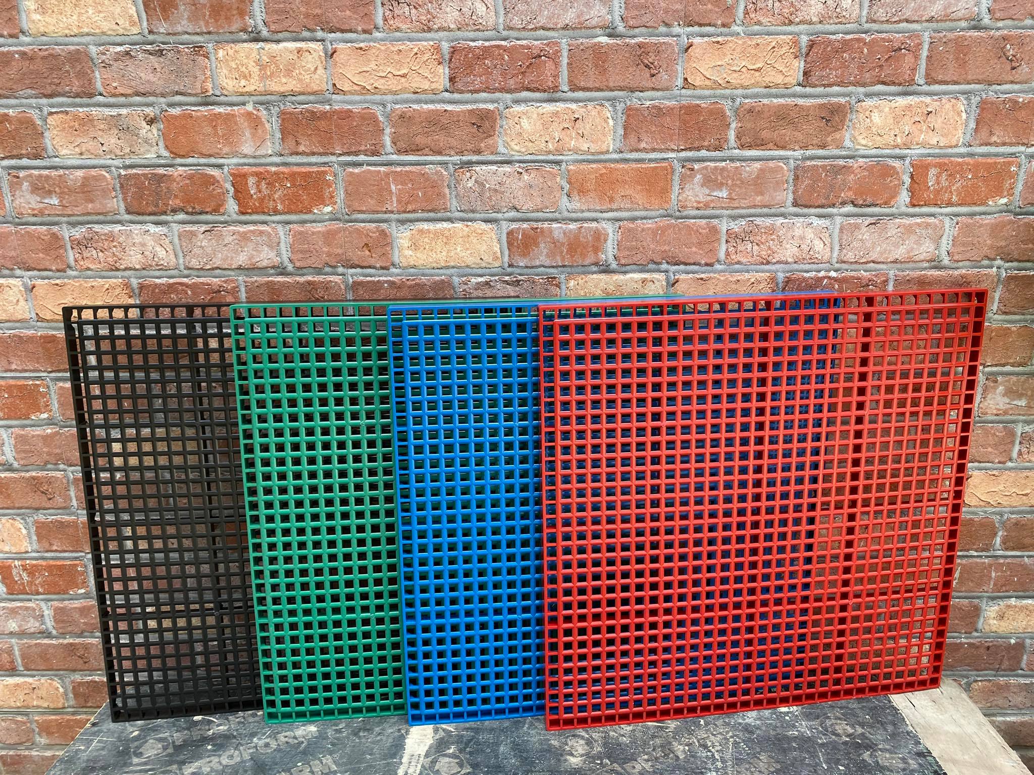 Rabbit Plastic Matting 2x2 ft, Rabbit Matting, Plastic Matting for pets ...