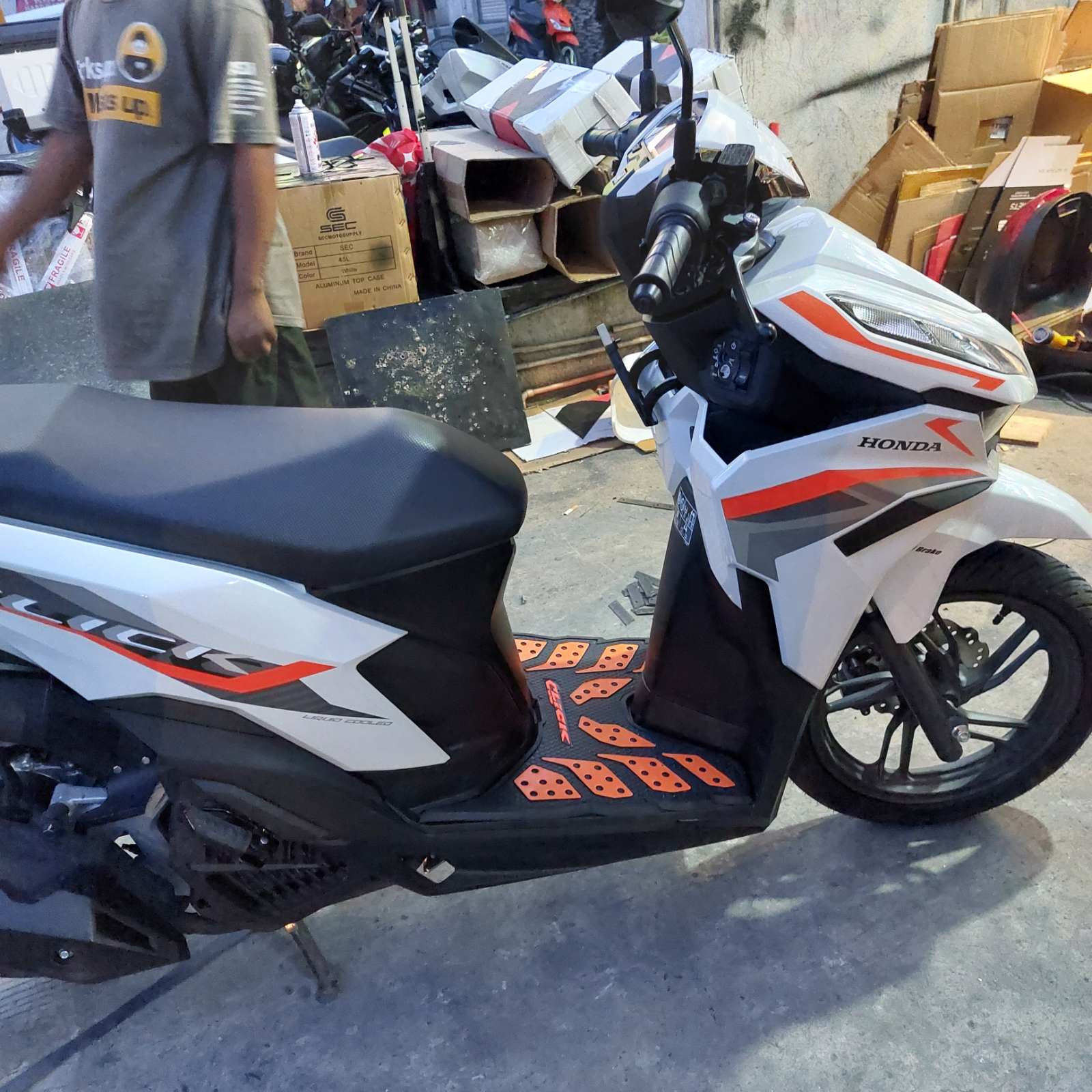 Honda Click 125i and 150i Rubber matting | Lazada PH