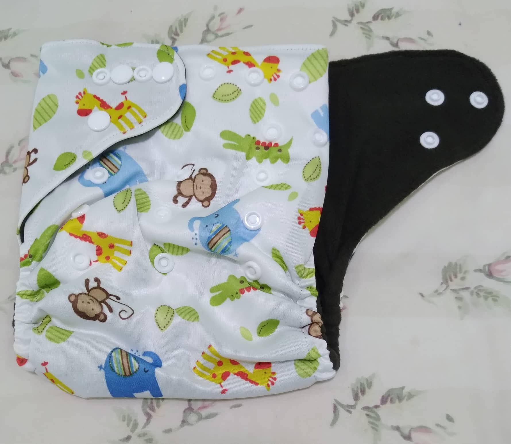 10pc Set Premium Charcoal Diaper Washable Diapers with Inserts Comfy ...