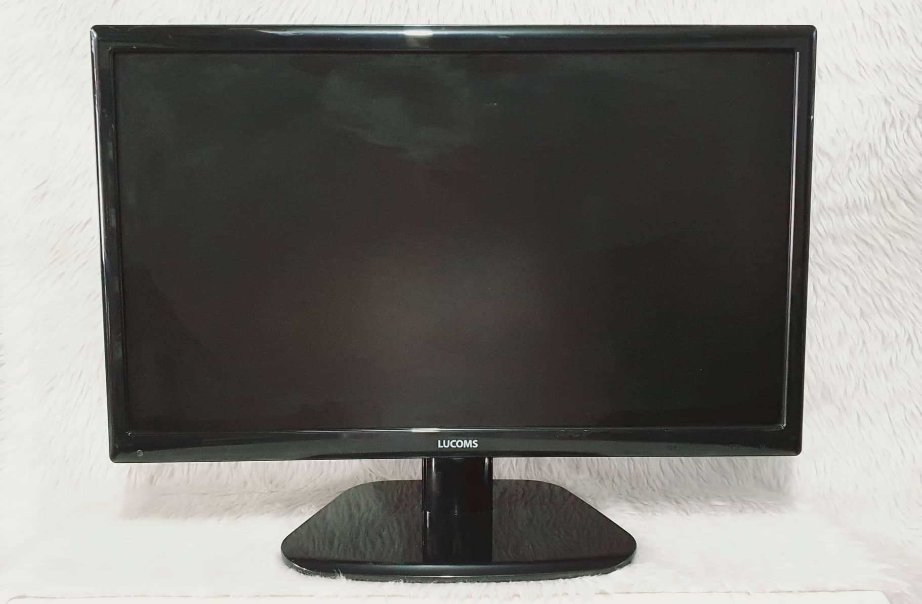 22" WIDE LED MONITOR LUCOMS KOREAN BRAND (L225WM) | Lazada PH