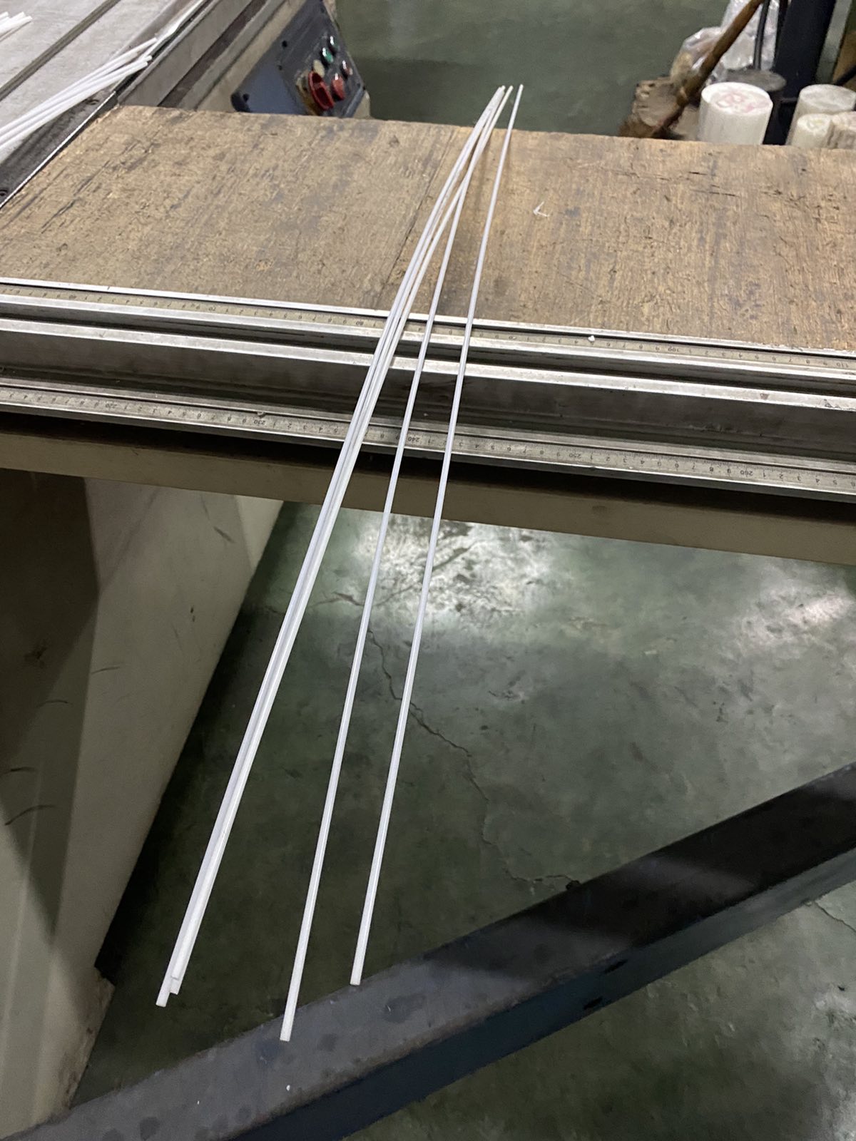 ERTACETAL® 3mm diameter x 1 meter Acetal Rod Polyoxymethylene POM ...