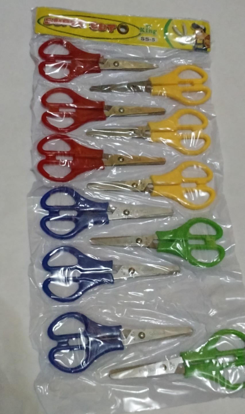 SCISSORS{GUNTING }MEDIUM SIZE FOR ARTS AND CRAFTS ASSORTED COLORS ...