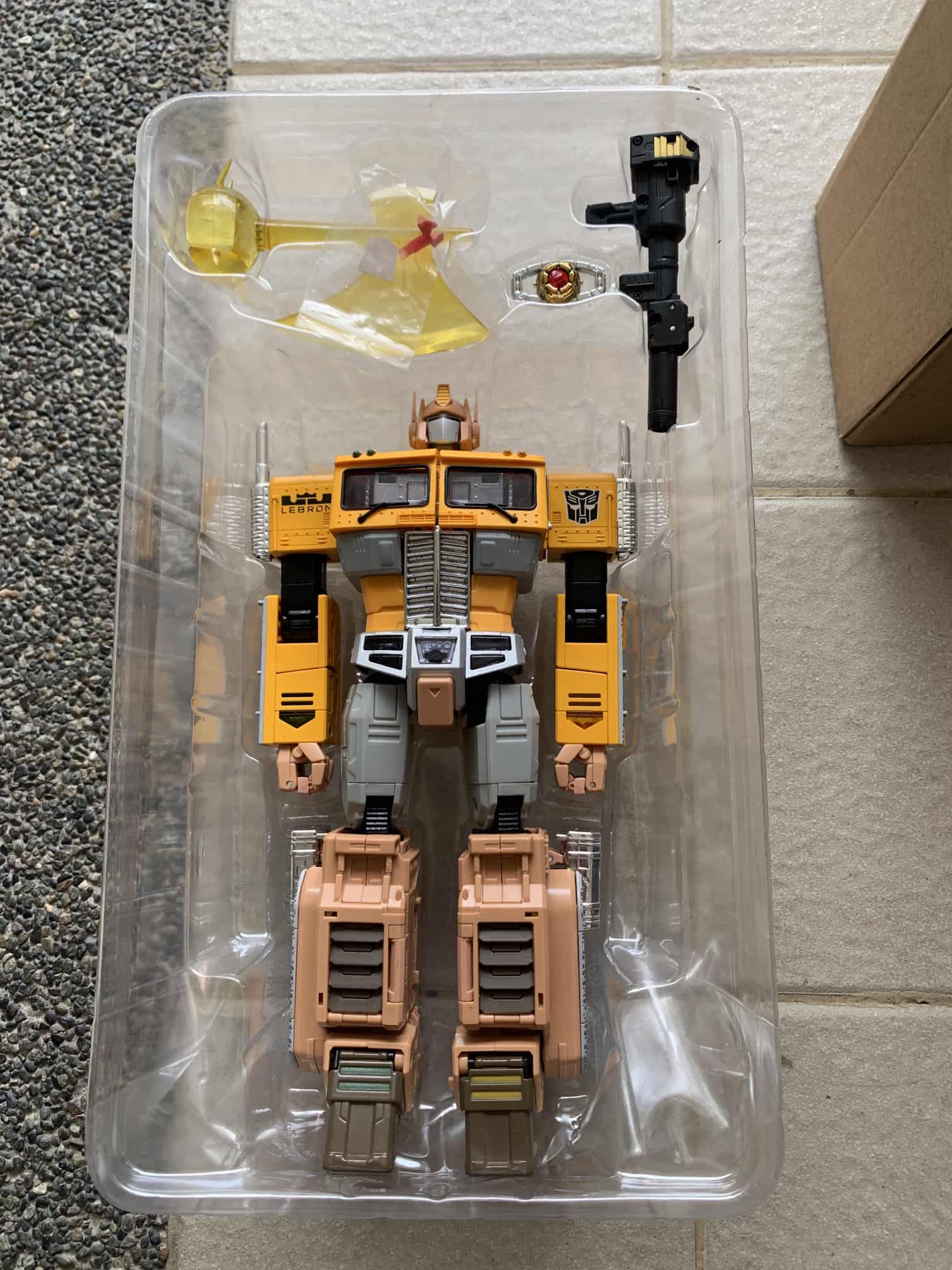 TRANSFORMERS OPTIMUS PRIME CONVOY ATMOS LEBRON | Lazada PH