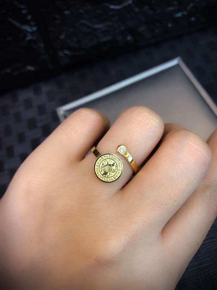 PIN PIN LUCKY CHARMS VICTORY WIND HORSE 18K STAINLESS GOLD CHARM RING ...