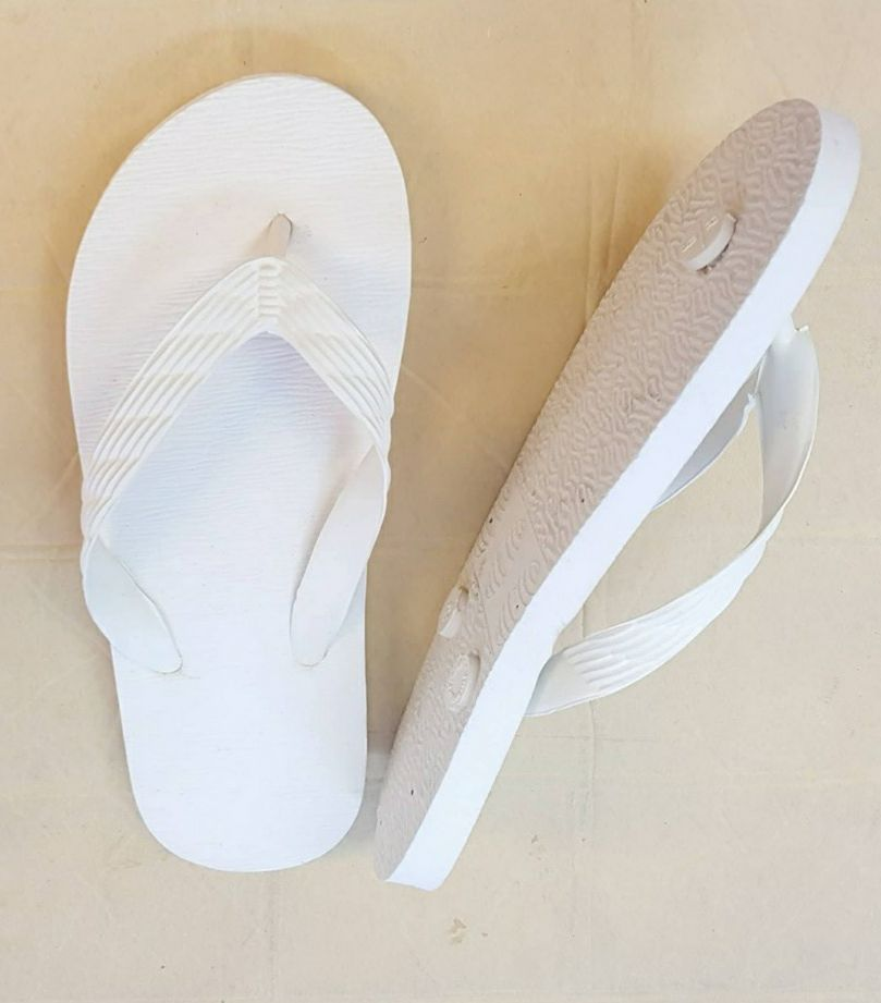 Earthwalk Rubber Slippers | Lazada PH