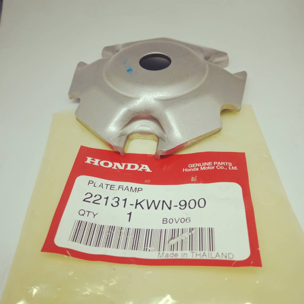 ORIGINAL HONDA BACK PLATE CAM / PLATE RAMP FOR CLICK 125 ALL VERSION ...