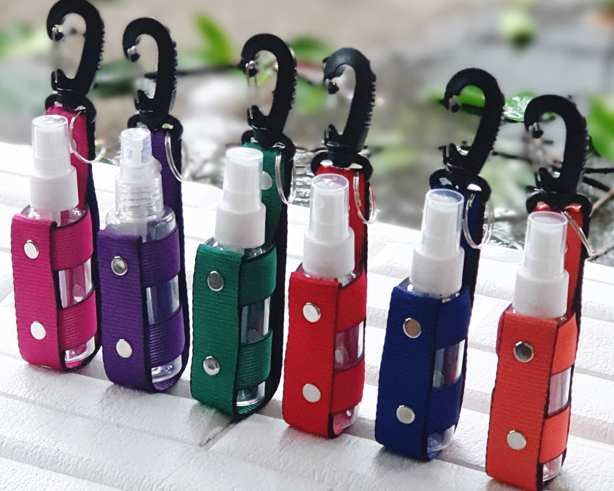 alcohol holder with key holder plain colors gift and giveaways no ...
