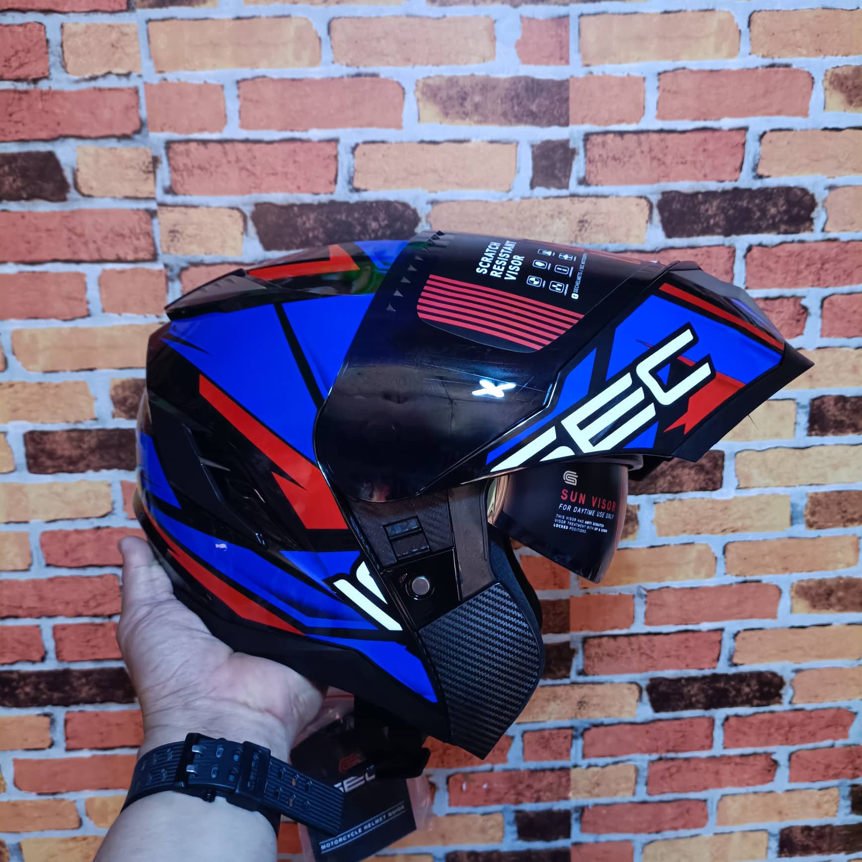 SEC Helmet Hurricane Revolt 2022 Glossy Blue /Black free Lens & Spoiler ...